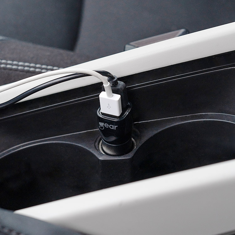 Dobbelt USB lader 12V - USB oplader til bil & båd | SmartaSaker